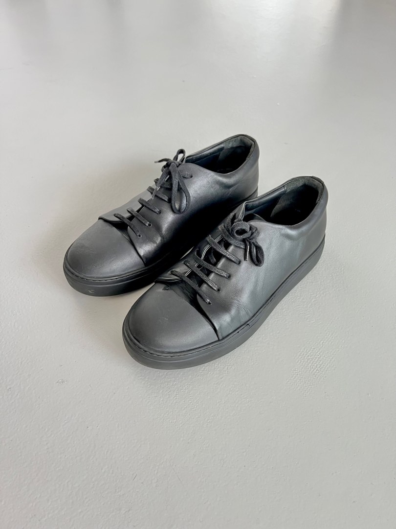 COS Black Leather Shoe, Women's Fashion, Footwear, Sneakers on Carousell