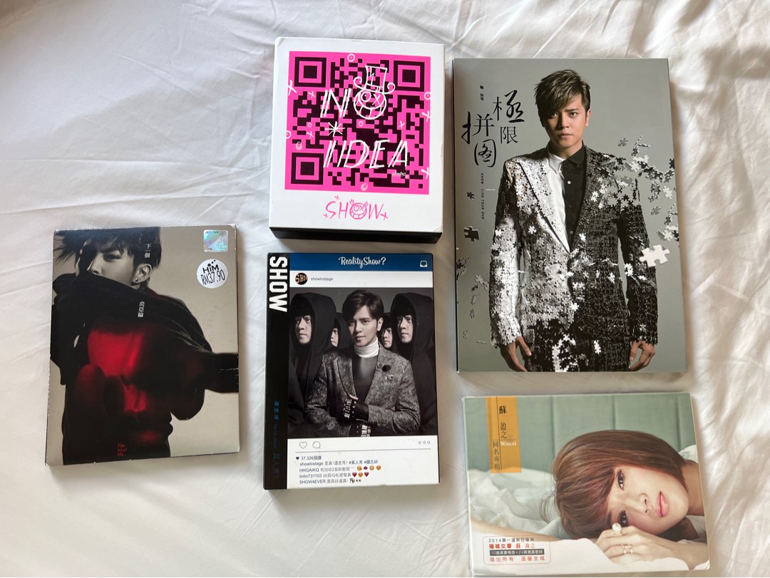 C-pop albums, Hobbies & Toys, Collectibles & Memorabilia, K-Wave on ...