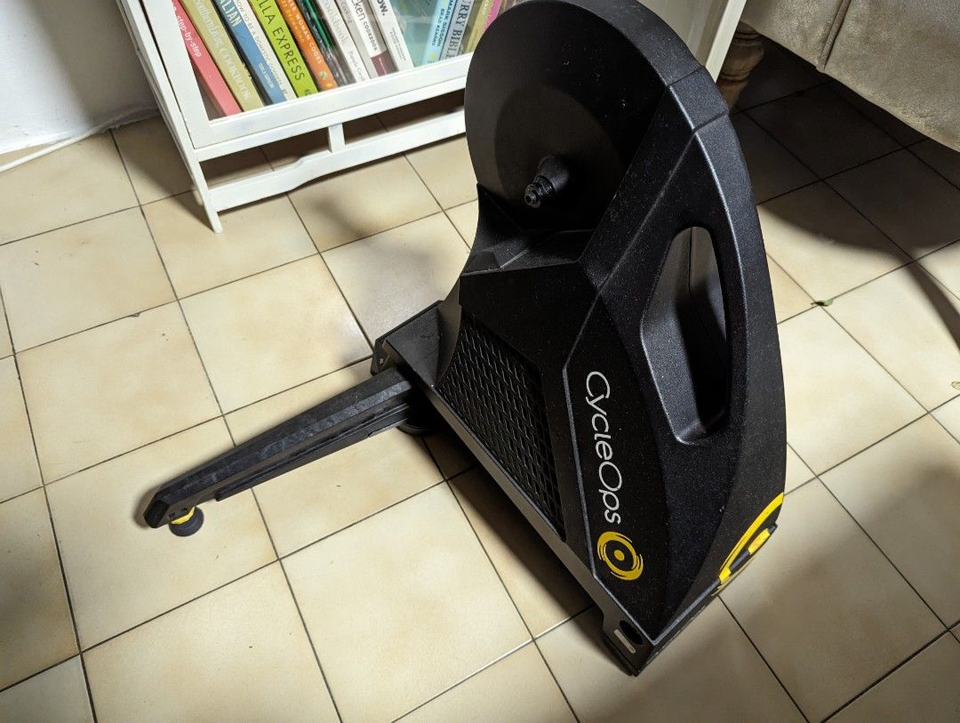 CycleOps smart trainer for bike, Sports Equipment, Bicycles & Parts ...