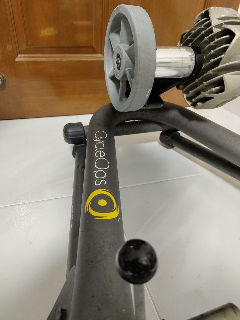 Cycleops Turbo Fluid 2 Trainer, Sports Equipment, Bicycles & Parts ...