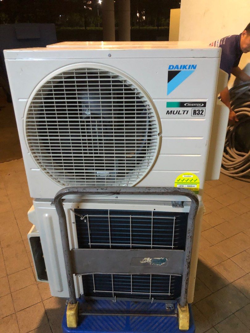 Daikin R32 GAS newest model 5 ticks, TV & Home Appliances, Air ...