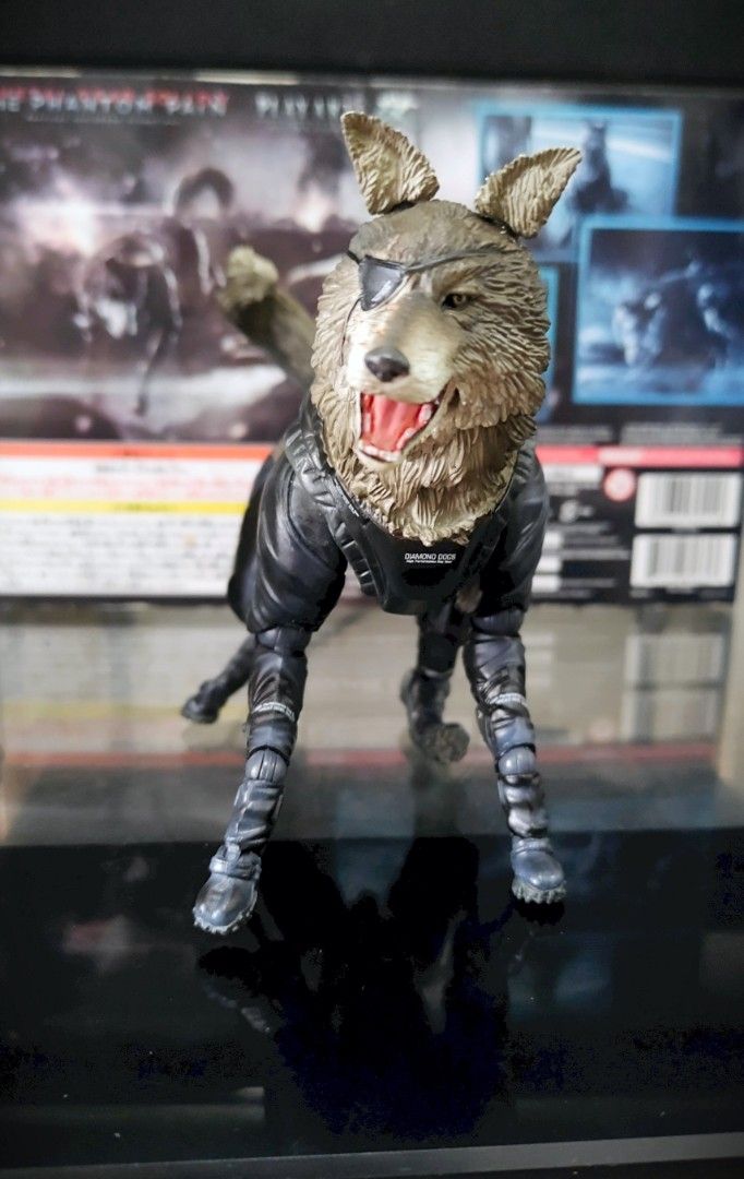 D-Dog Play Arts Figure on Carousell