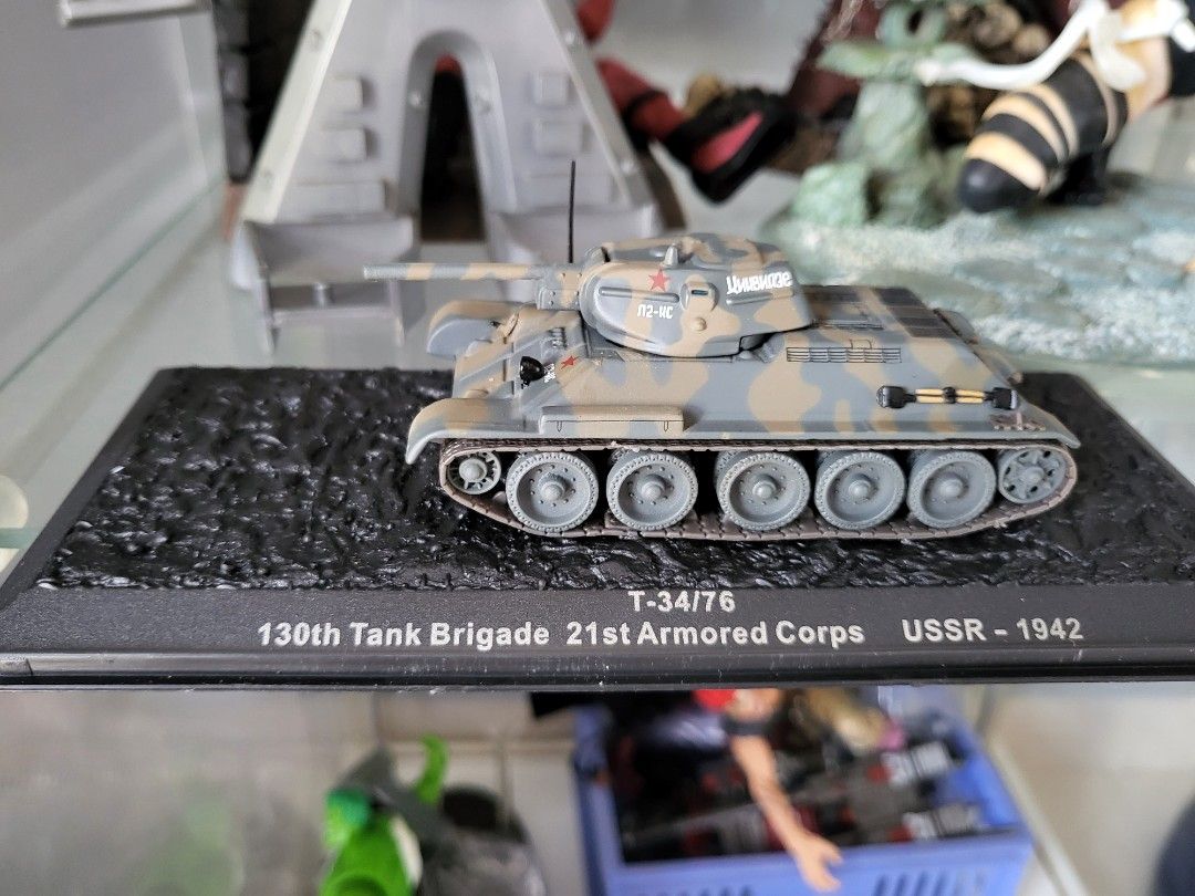 Display Tanks, Hobbies & Toys, Memorabilia & Collectibles, Vintage ...