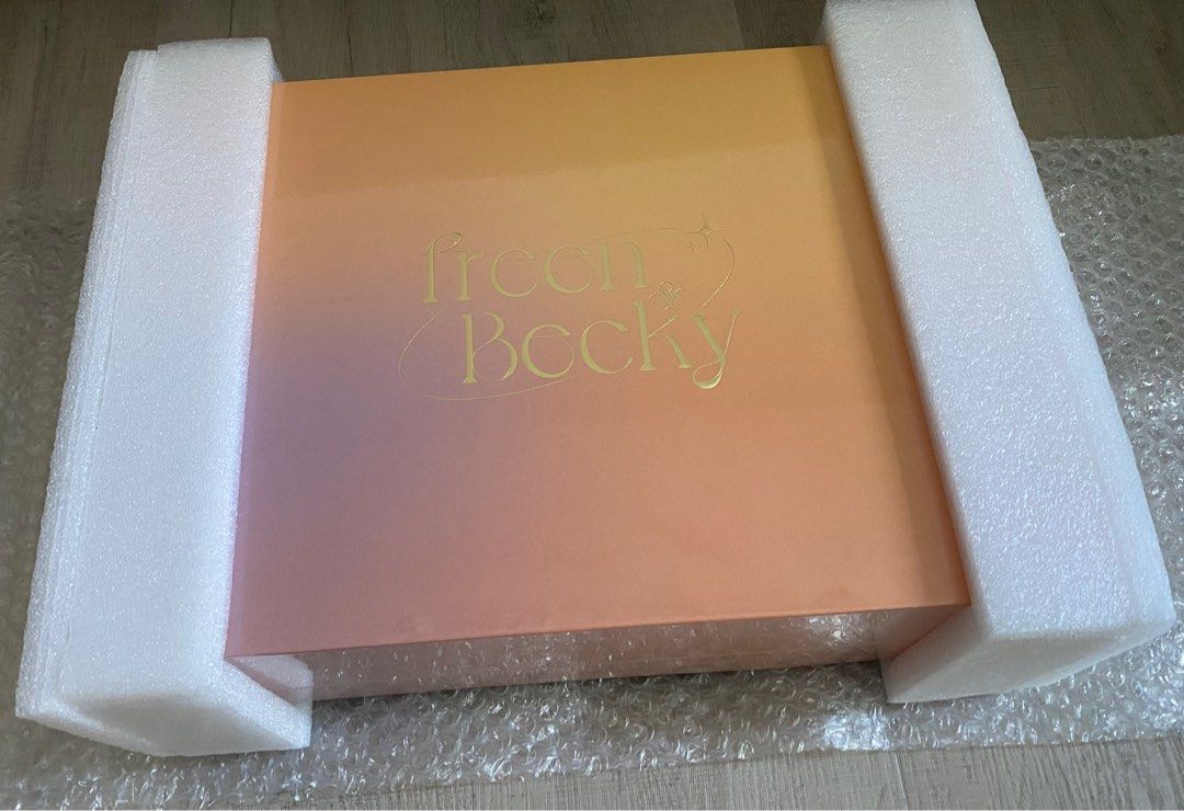 FreenBecky《Private Island》热恋·纪念版, Hobbies & Toys, Memorabilia ...