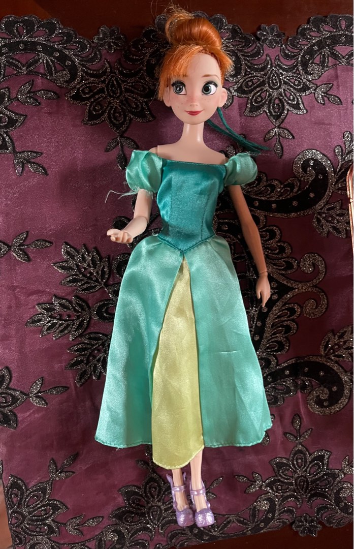 Frozen anna singing doll by mattel, Hobbies & Toys, Toys & Games on ...