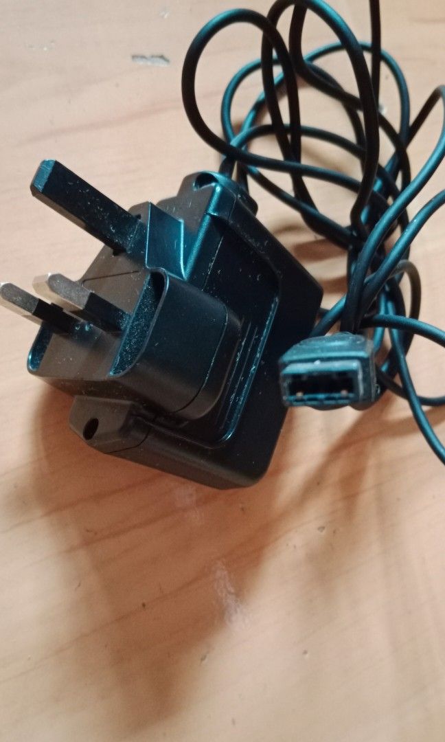 Gameboy Advance SP original charger, Video Gaming, Gaming Accessories ...