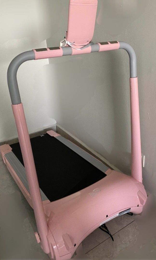 GINTELL PINK TREADMILL, Sports Equipment, Exercise & Fitness, Cardio ...