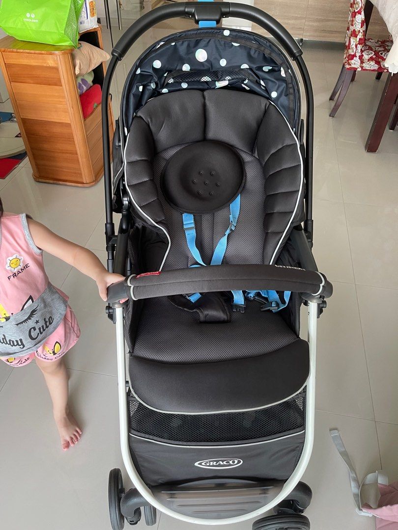 Graco Baby Stroller, Babies & Kids, Going Out, Strollers on Carousell