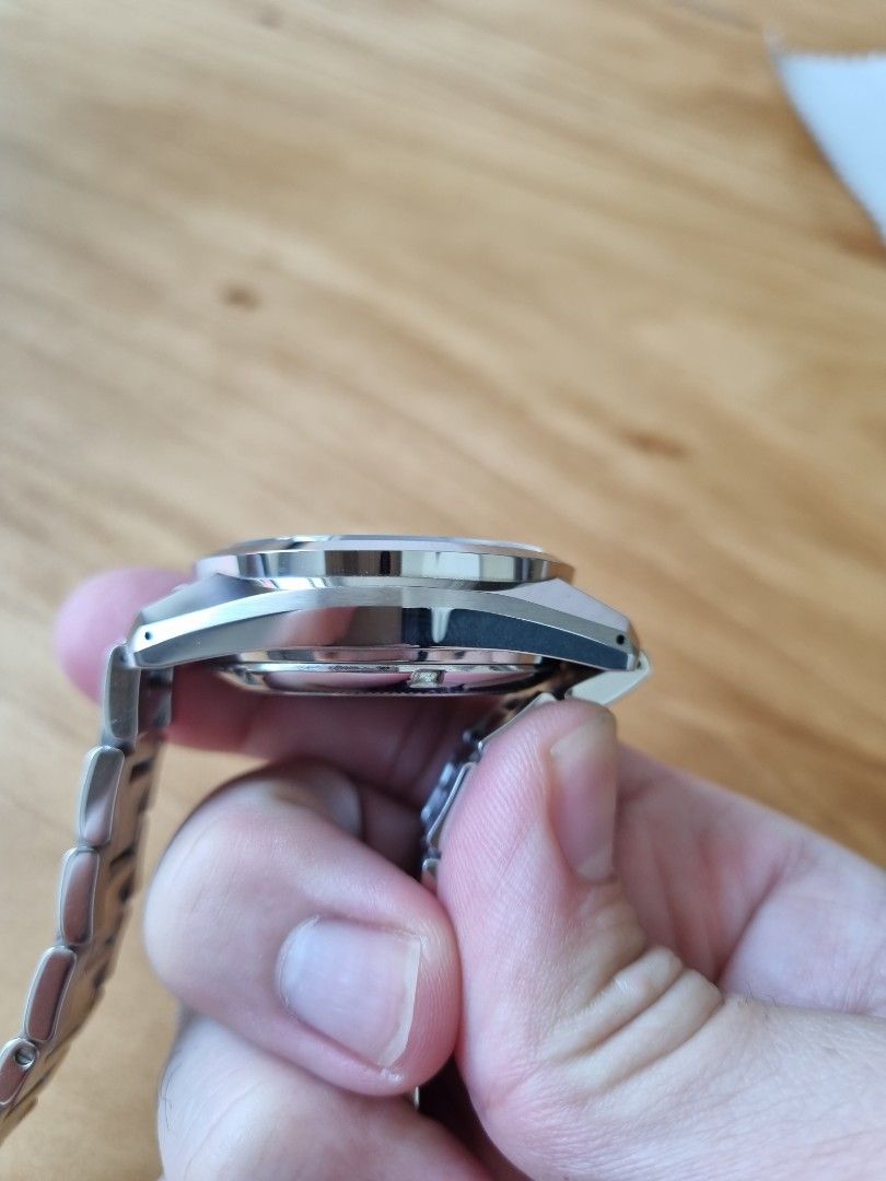 Grand Seiko SBGJ241 Matrix, Luxury, Watches on Carousell