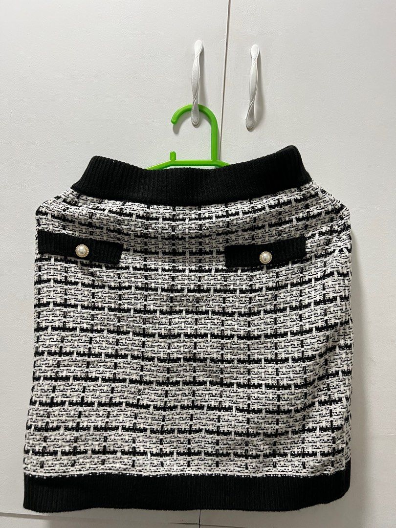 GUESS / CHANEL LIKE SKIRT, Women's Fashion, Bottoms, Skirts on Carousell