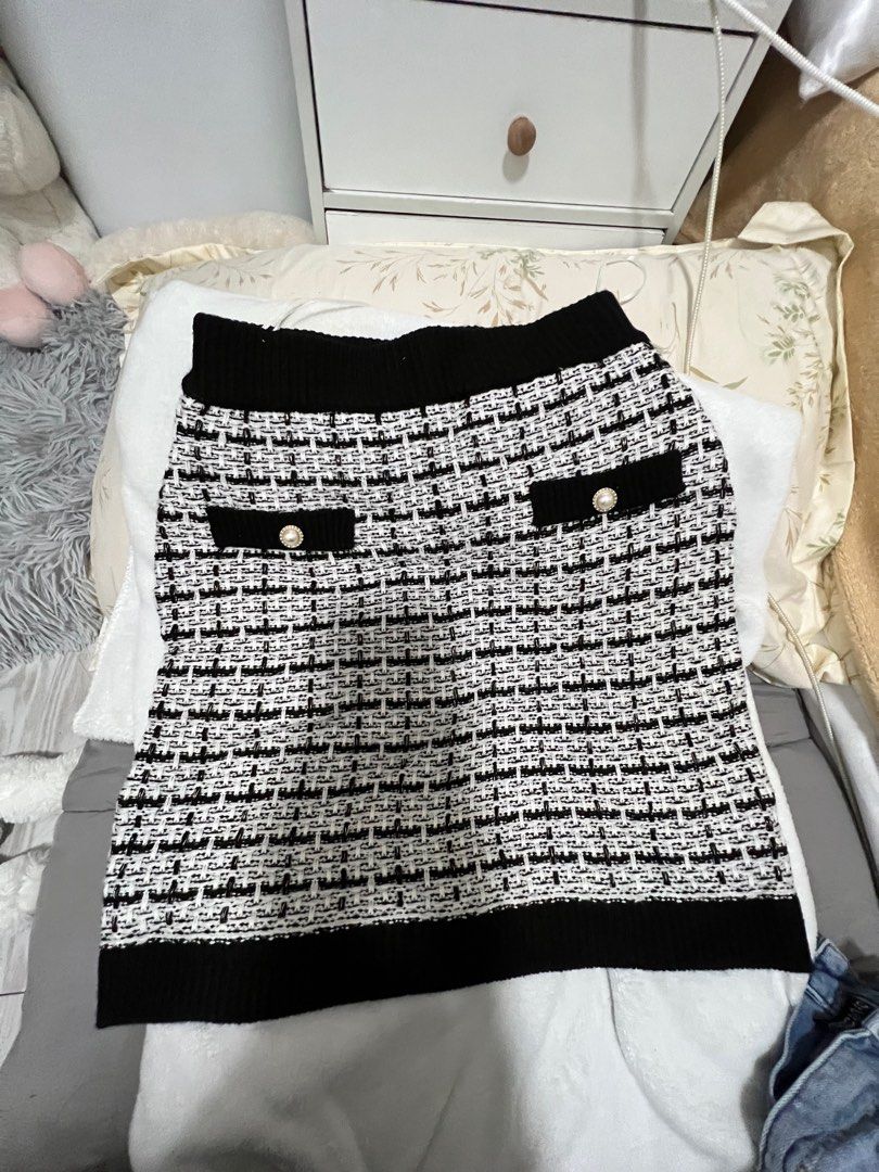GUESS / CHANEL LIKE SKIRT, Women's Fashion, Bottoms, Skirts on Carousell