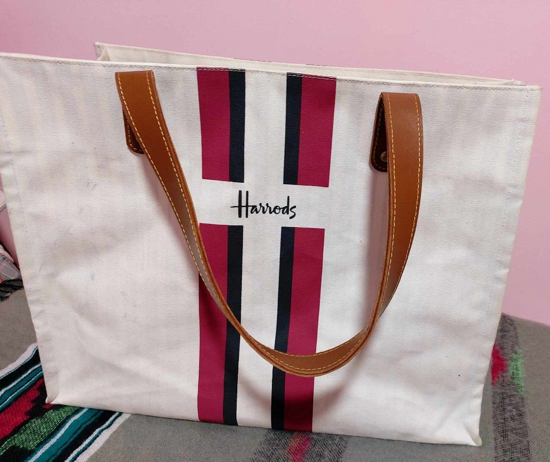 Harrods set, Women's Fashion, Bags & Wallets, Shoulder Bags on Carousell