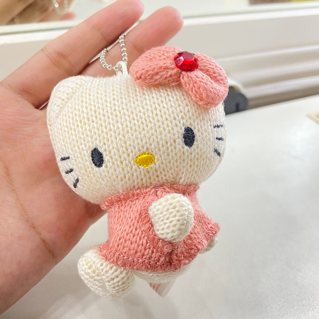 Hello Kitty Knitted Classic Plush on Carousell