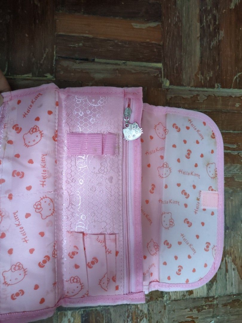 Hello Kitty Pencil Box / Pencil Case, Hobbies & Toys, Stationery ...