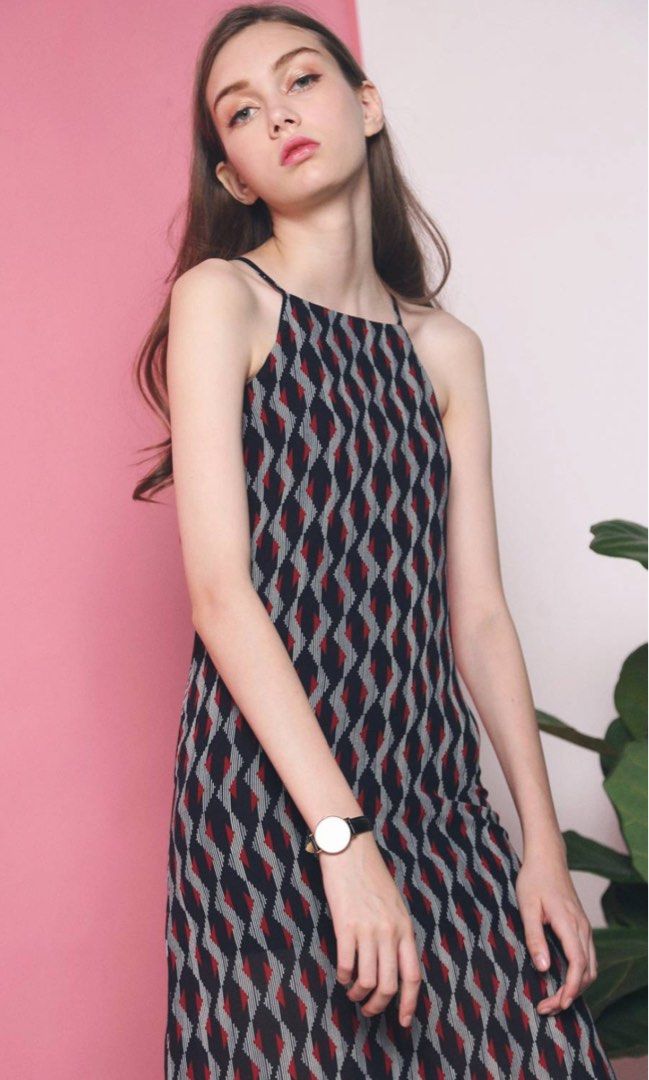 HH Hollyhoque Julia Geometry Dress in Black, Women's Fashion, Dresses ...