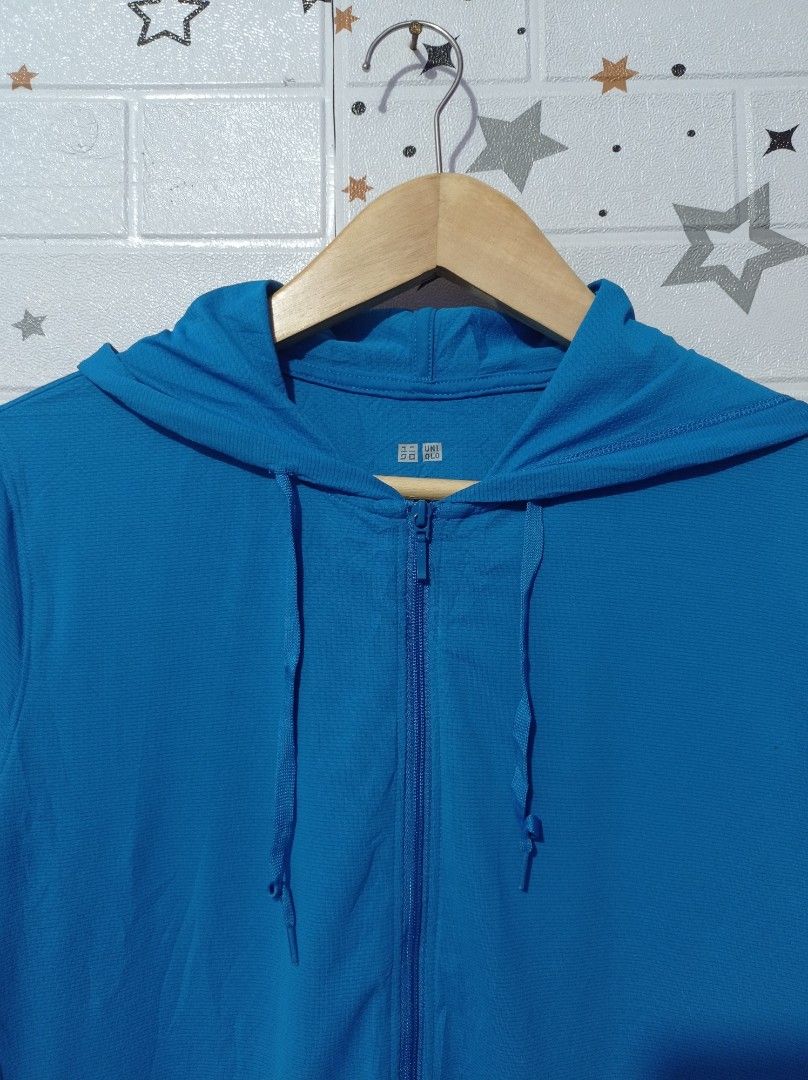 Jaket Uniqlo Airism, Fesyen Wanita, Pakaian Wanita, Baju Luaran di Carousell