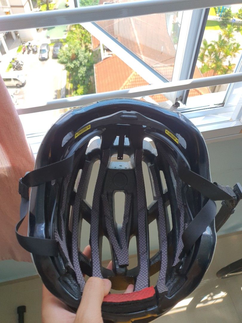 Kask valegro, Sports Equipment, Bicycles & Parts, Parts & Accessories on Carousell