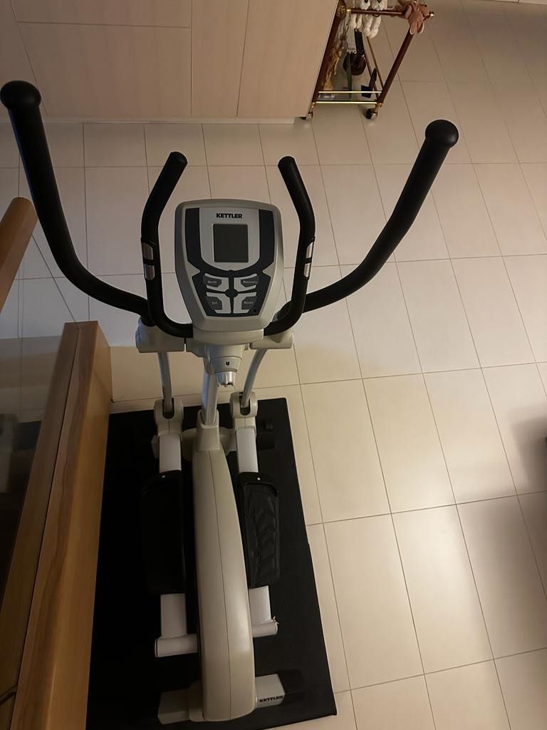 Kettler Crosstrainer Machine, Sports Equipment, Exercise & Fitness ...