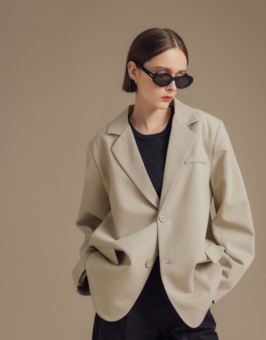 Korean Style Greige Oversized Blazer, Women's Fashion, Coats, Jackets ...