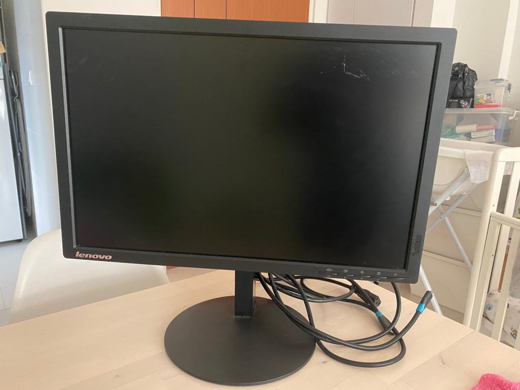 Lenova monitor, Computers & Tech, Parts & Accessories, Monitor Screens ...