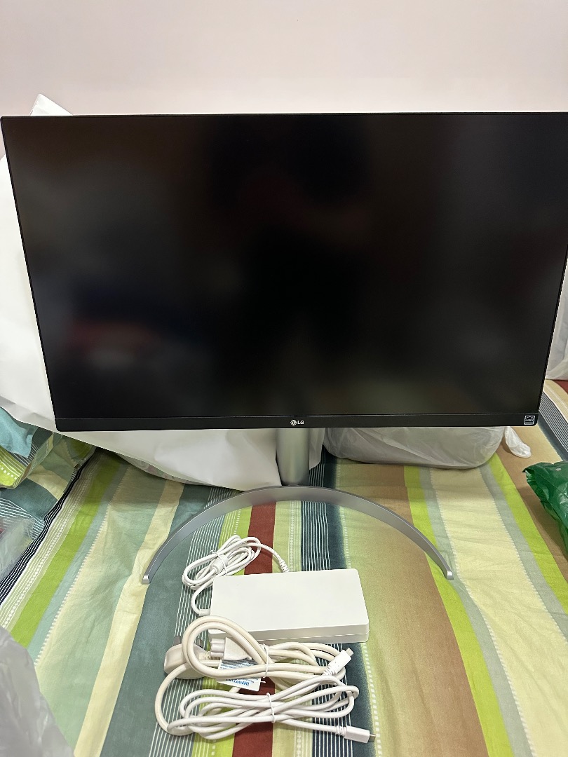 LG UltraFine 27UP850-W 27" 4K monitor, 電腦＆科技, 電腦周邊及配件, 電子屏幕 - Carousell