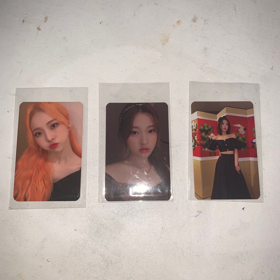 LOONA 12:00 A Ver. Unsealed Album with Vivi Choerry Yves PCs, Hobbies & Toys, Memorabilia ...