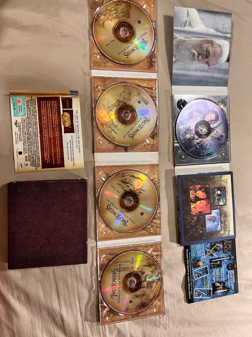 Lord of the Rings VCDs - The Return of the King / The Two Towers (special extended VCD version ...