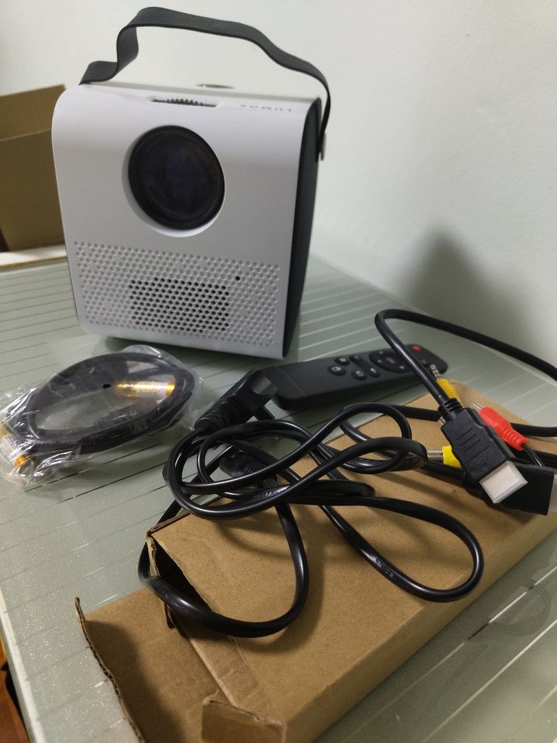 Lumos Ray Projector, TV & Home Appliances, TV & Entertainment ...