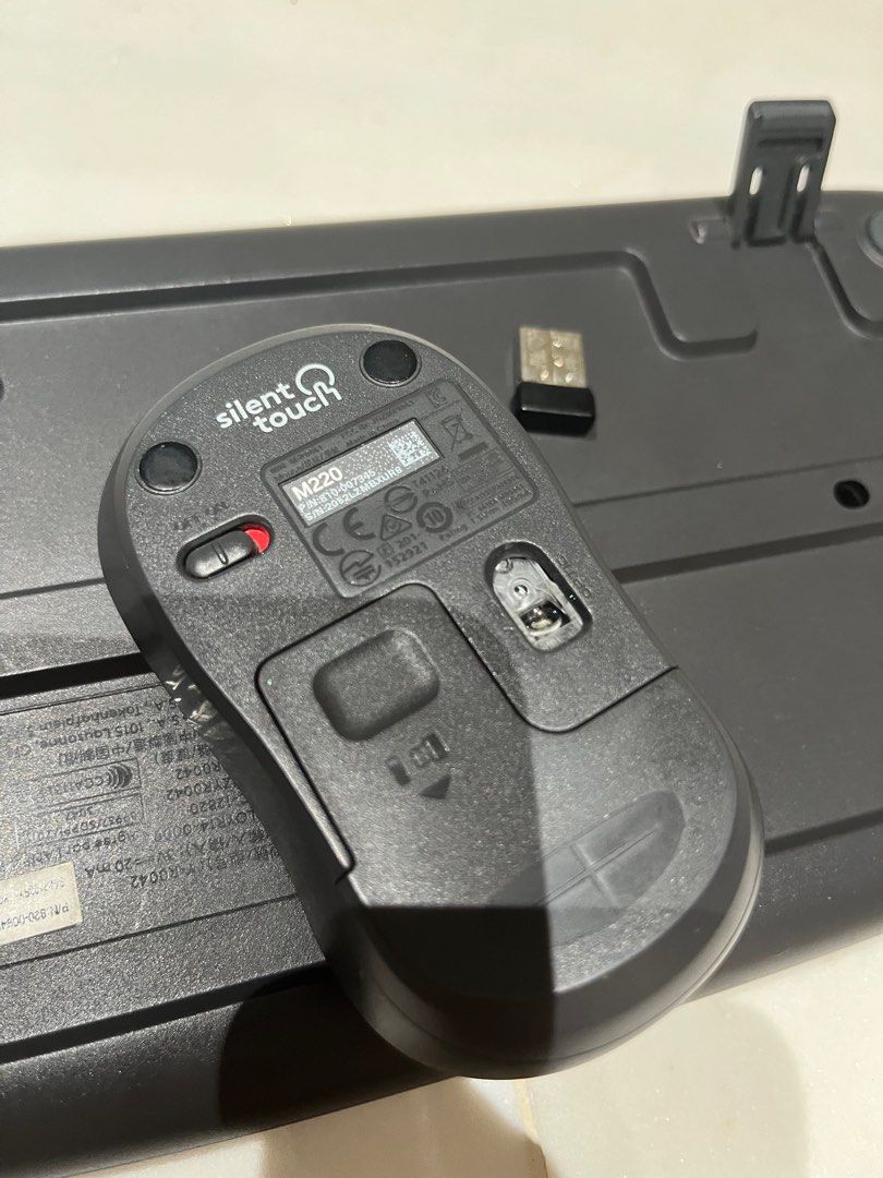 M220 Silent Touch Wireless Keyboard & Mouse, Computers & Tech, Parts ...