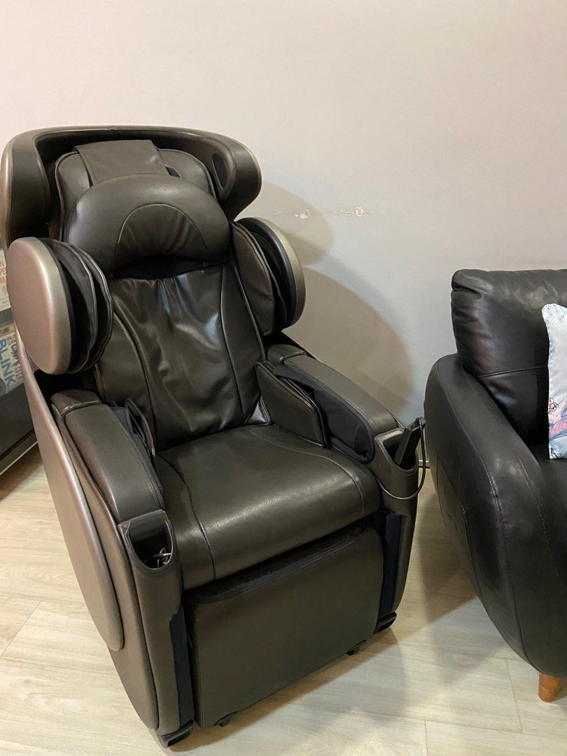 Massage chair - Osim uDivine OS-808, Health & Nutrition, Massage ...