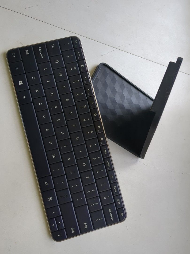 Microsoft wedge wireless keyboard, Computers & Tech, Parts ...
