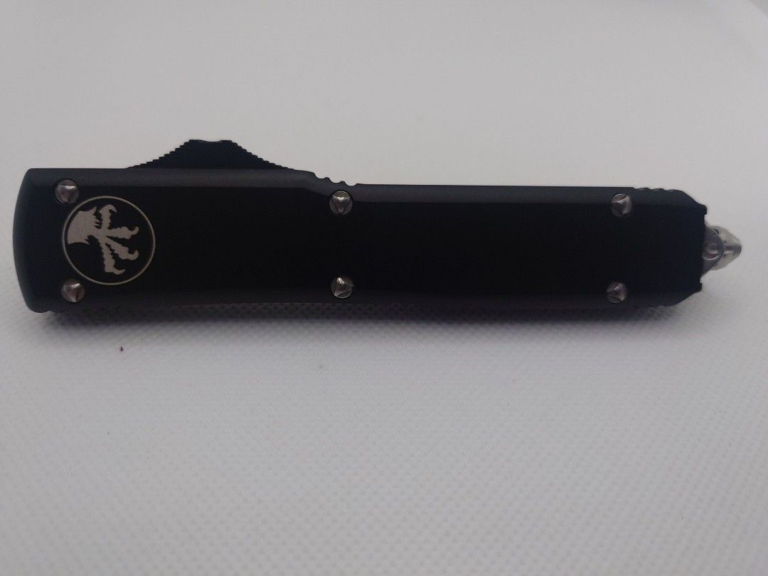 Microtech OTF comb, Beauty & Personal Care, Hair on Carousell