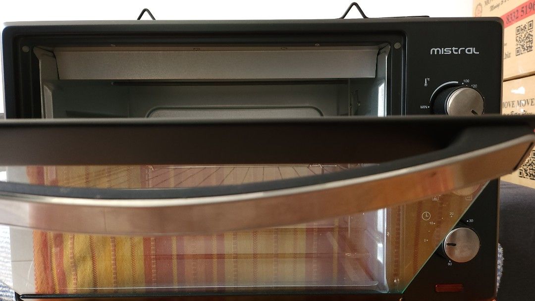 Mistral Electric Oven with Rotisserie and Convection function, TV ...