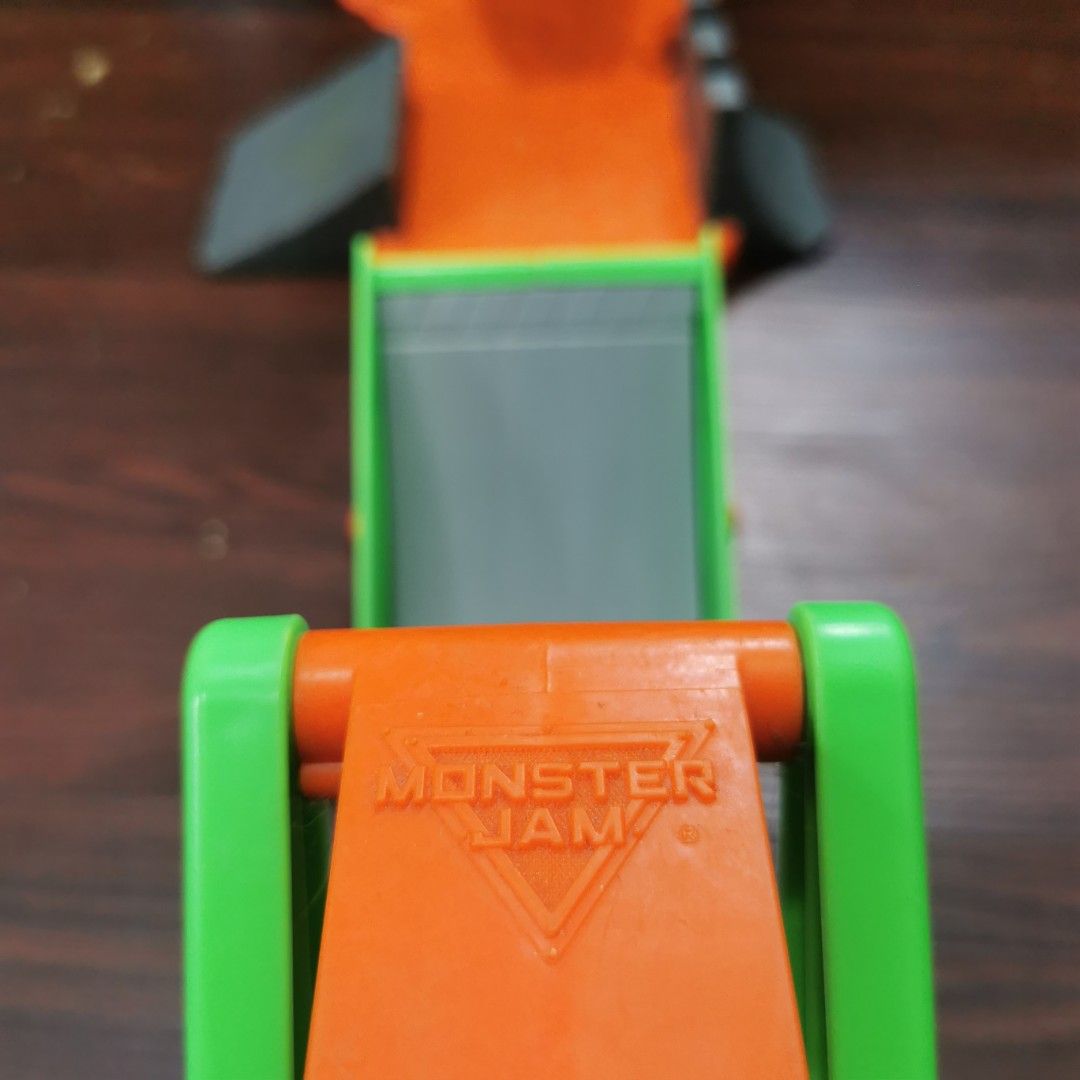 Monster Jam Tracks, Hobbies & Toys, Toys & Games on Carousell