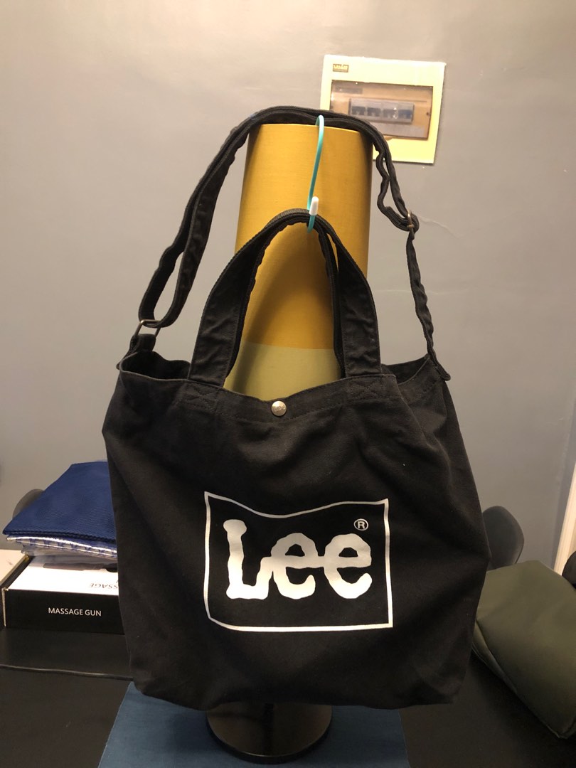 Mr Lee sling bag (Black) on Carousell