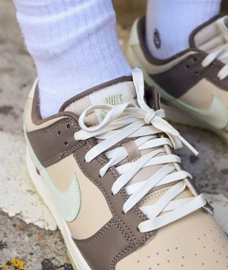 Nike Air Dunk Velcro Tongue Milk Tea, Men's Fashion, Footwear, Sneakers ...