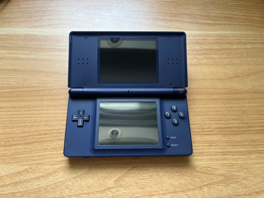 Nintendo DS Lite - Navy Blue, Video Gaming, Video Game Consoles ...