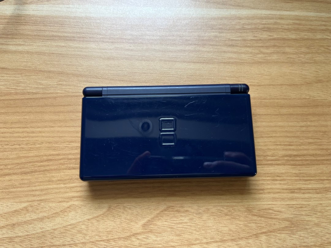 Nintendo DS Lite - Navy Blue, Video Gaming, Video Game Consoles ...