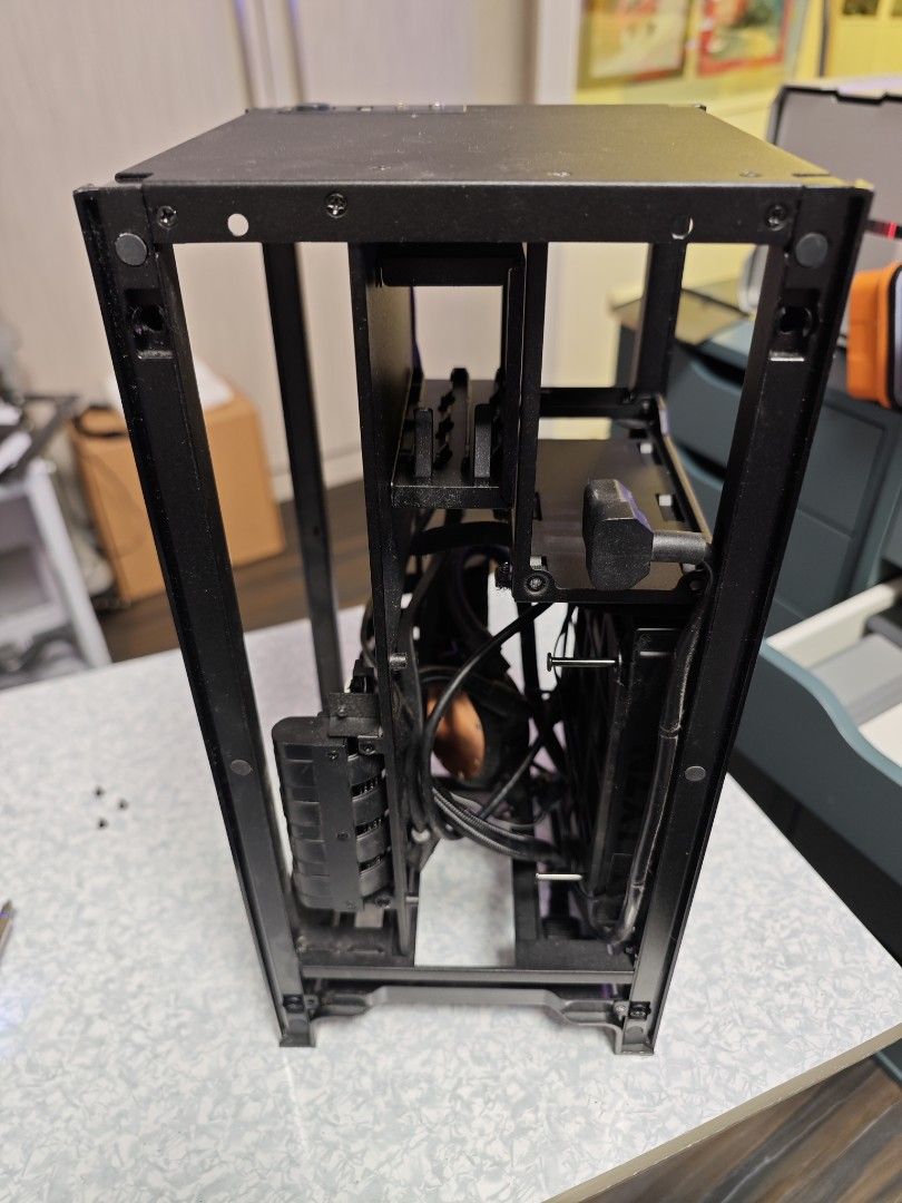 NZXT H1 (v1) Case + AIO Only, 電腦＆科技, 桌上電腦 - Carousell
