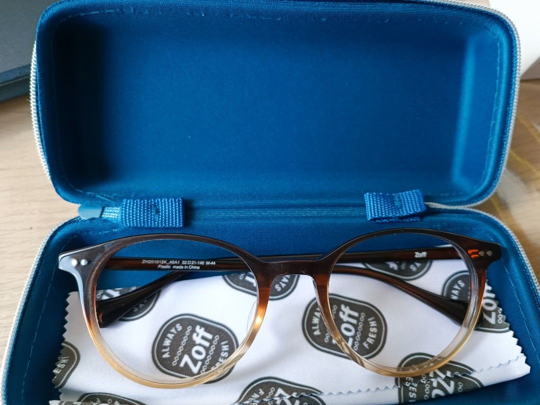 (original S$150+) Zoff Glass Frame, Men's Fashion, Watches & Accessories, Sunglasses & Eyewear ...