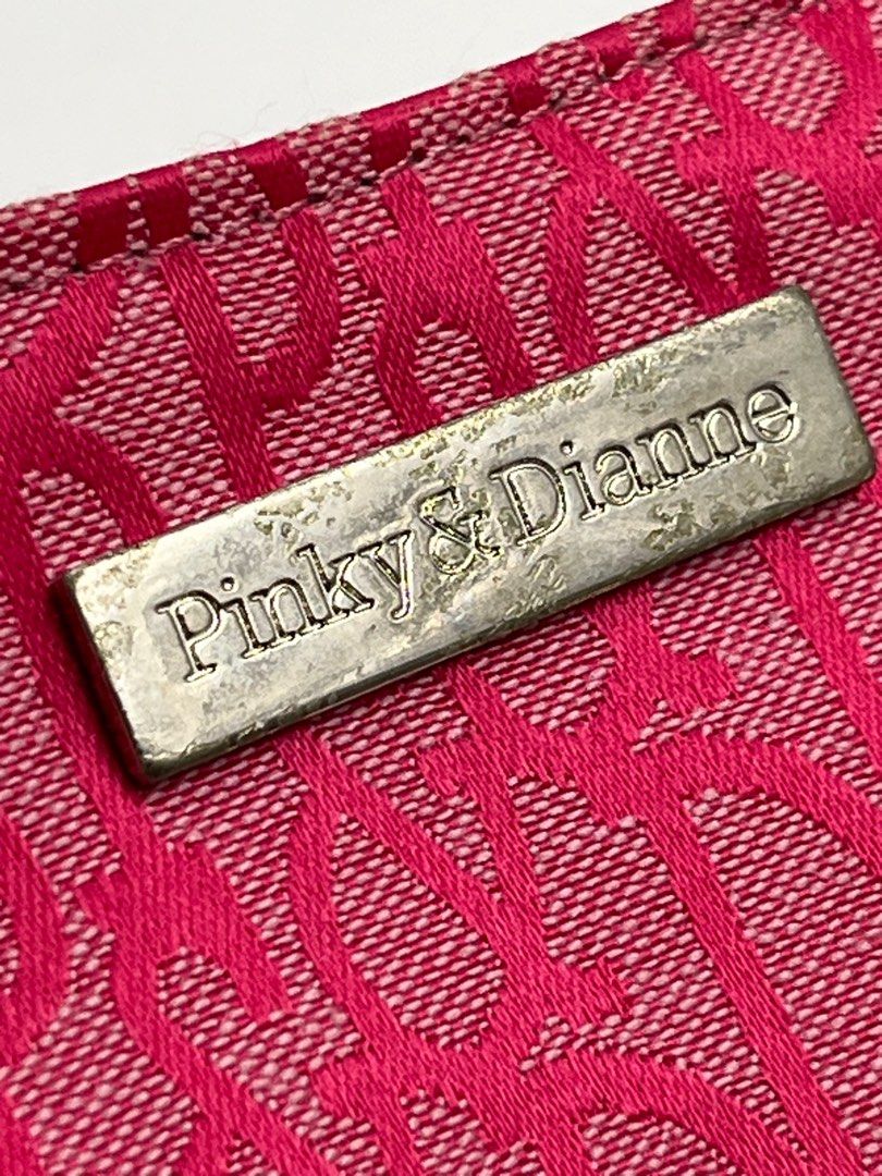 Pinky & Dianne Barbie Hot Pink Coin Purse, Women's Fashion, Bags ...