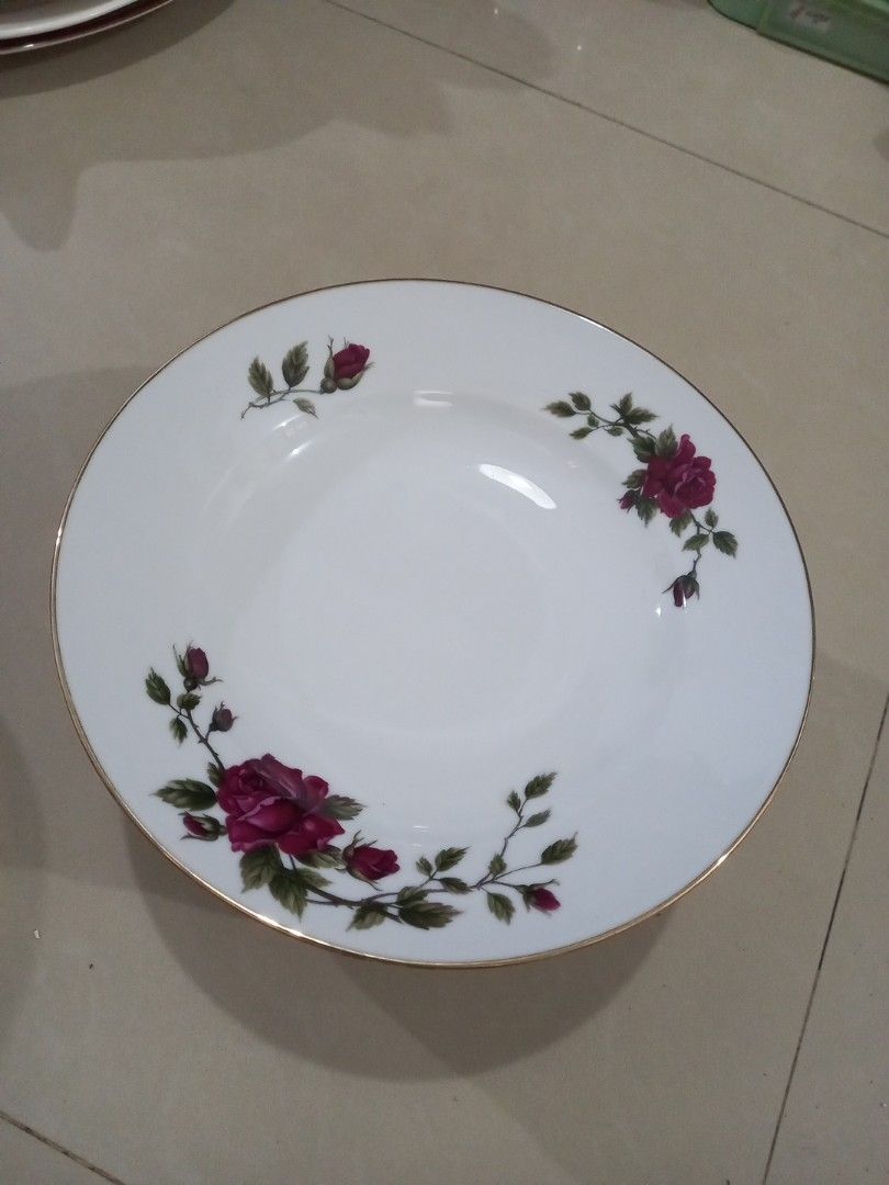 Piring Cantik, Kitchen & Appliances di Carousell