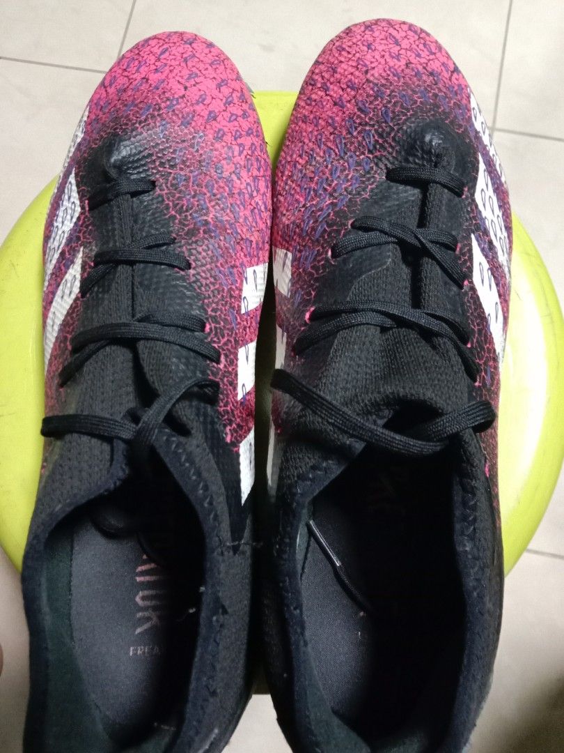 Predator demon scale football boots, Men's Fashion, Footwear, Boots on ...