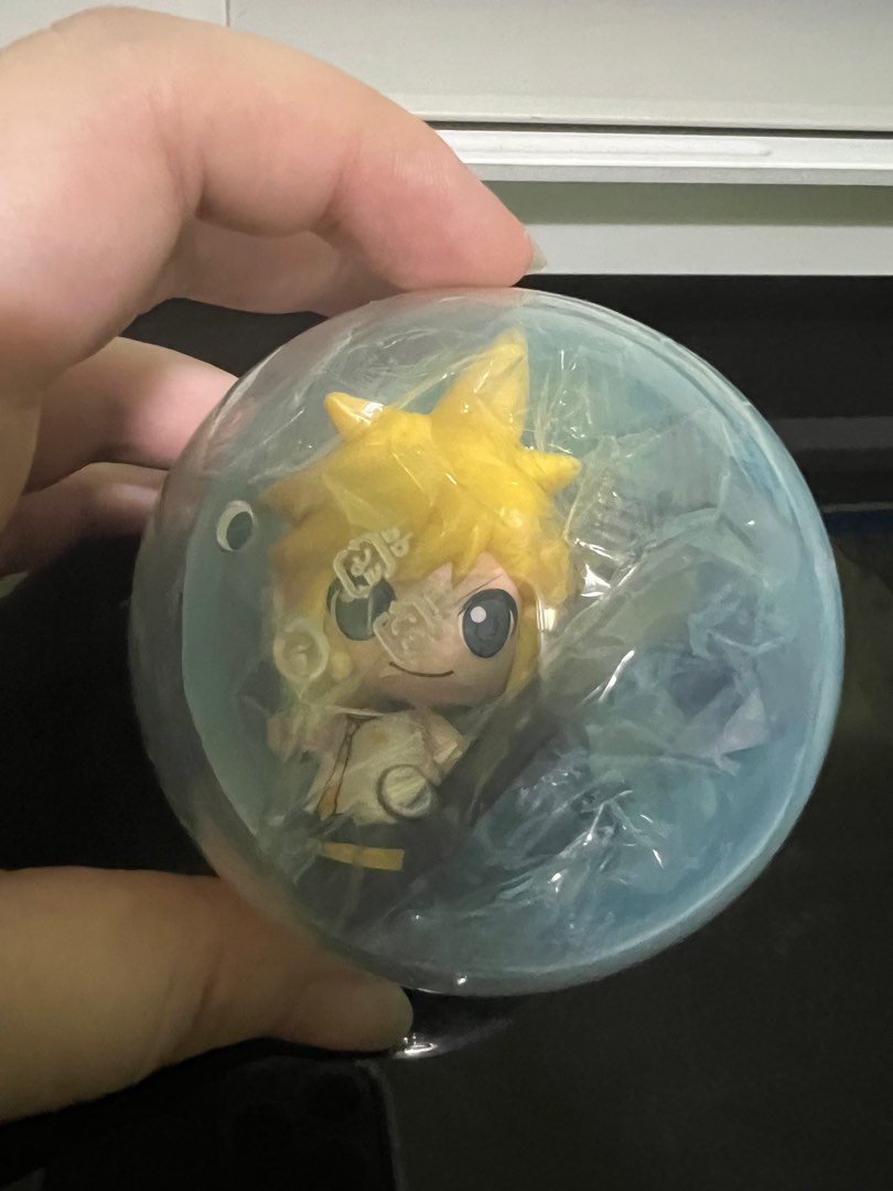 Project Diva Kagamine Len mini figurine, Hobbies & Toys, Memorabilia ...