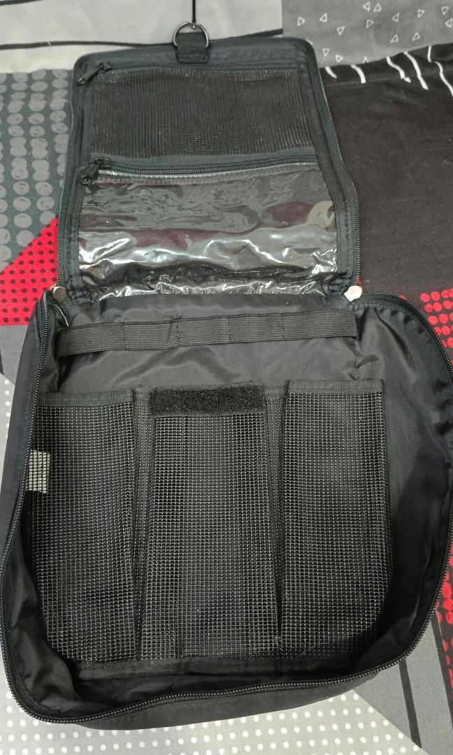 samsonite travel organizer, Men's Fashion, Bags, Sling Bags on Carousell