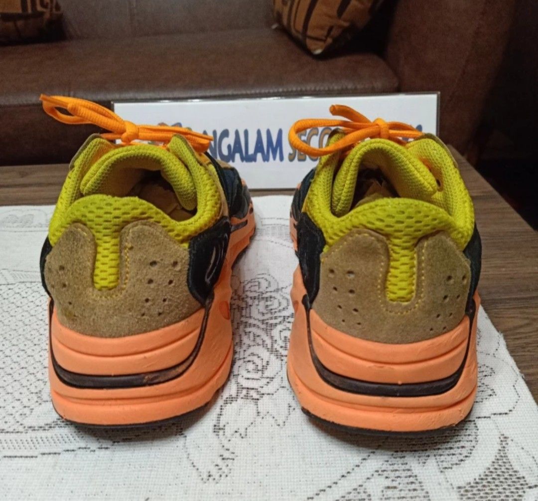Sepatu Adidas Yz 700 Size 39 1/2 (Limited Edition), Fesyen Pria, Sepatu ...