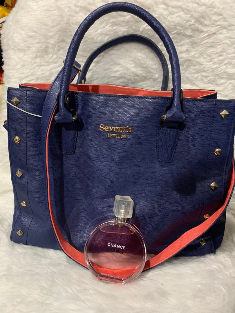 SEVENTH AVENUE, Women's Fashion, Bags & Wallets, Shoulder Bags on Carousell