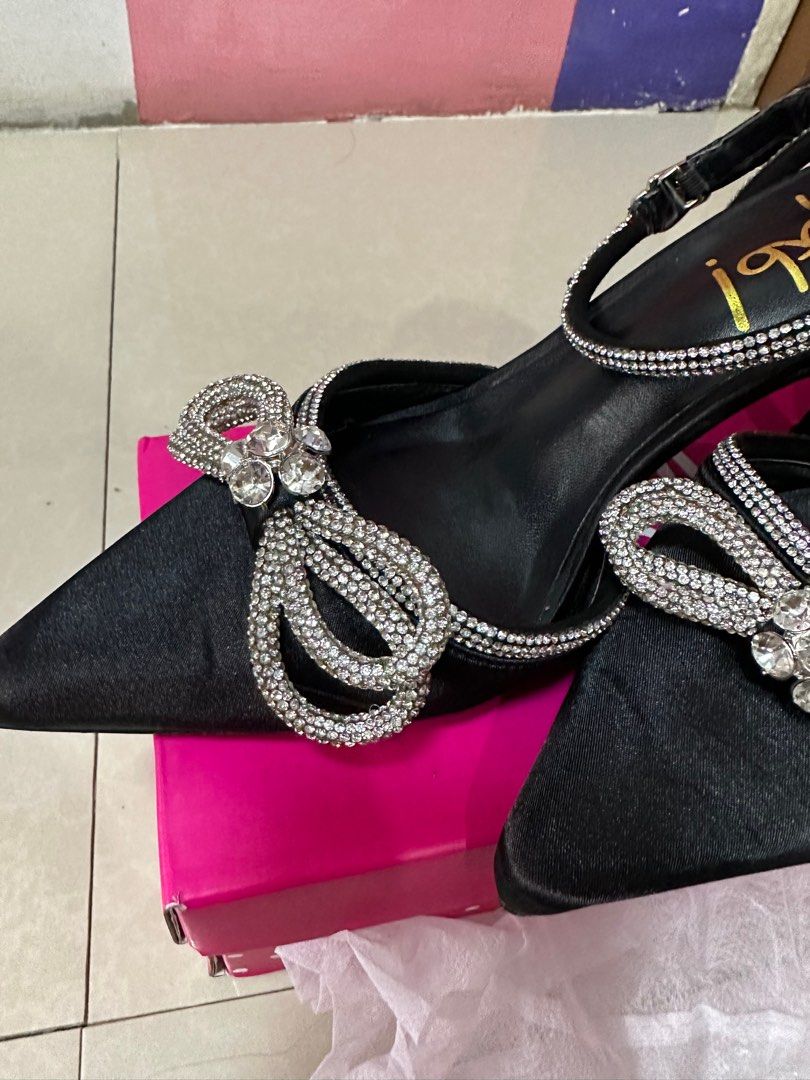 So fab! Scott heel pumps (mach & mach d) on Carousell