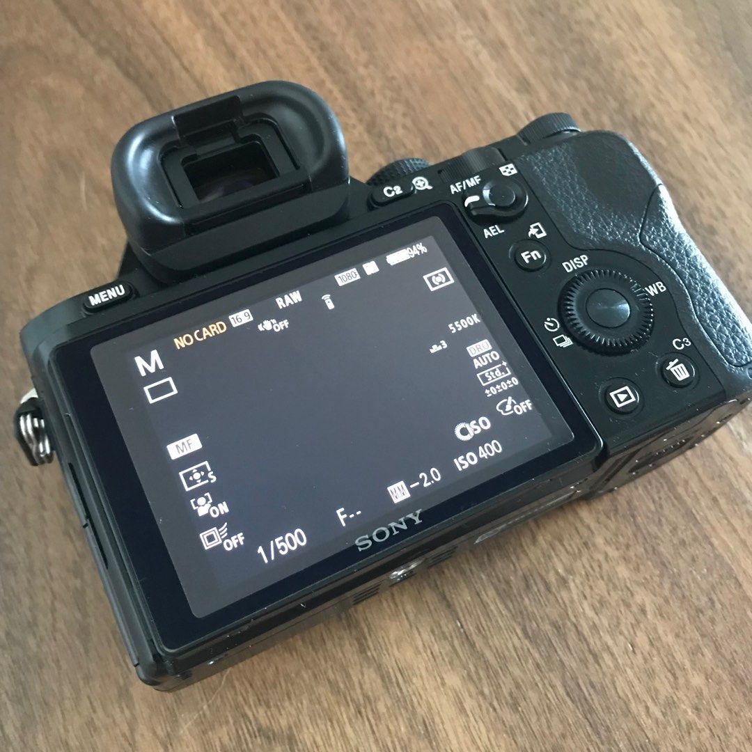 Sony A7 + 2 batteries, 攝影器材, 相機 - Carousell