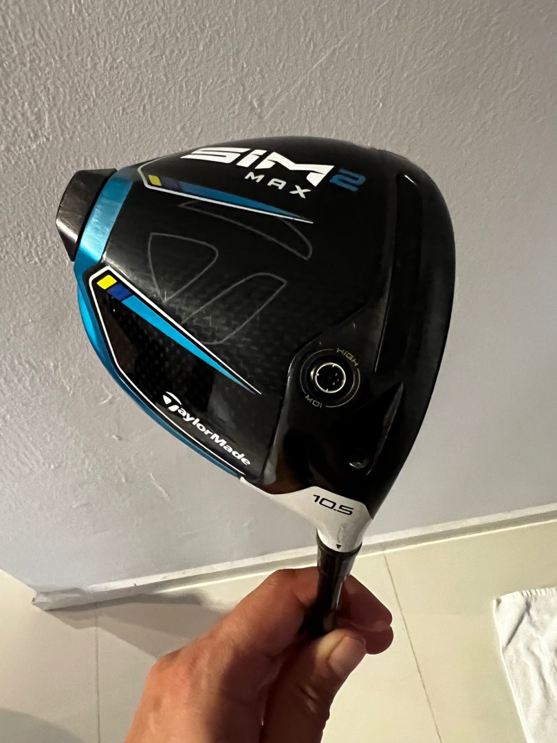 TaylorMade SIM 2 Max Golf Driver, Sports Equipment, Sports & Games, Golf on Carousell